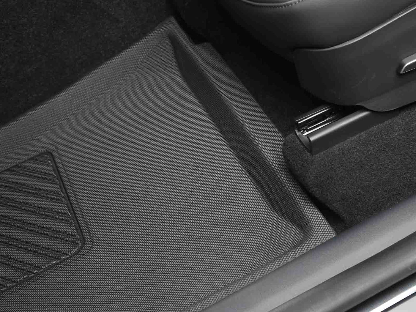 Tesla Model Y: All-weather Interior Floor Mats (3D-TPR Rubber), RHD(UK