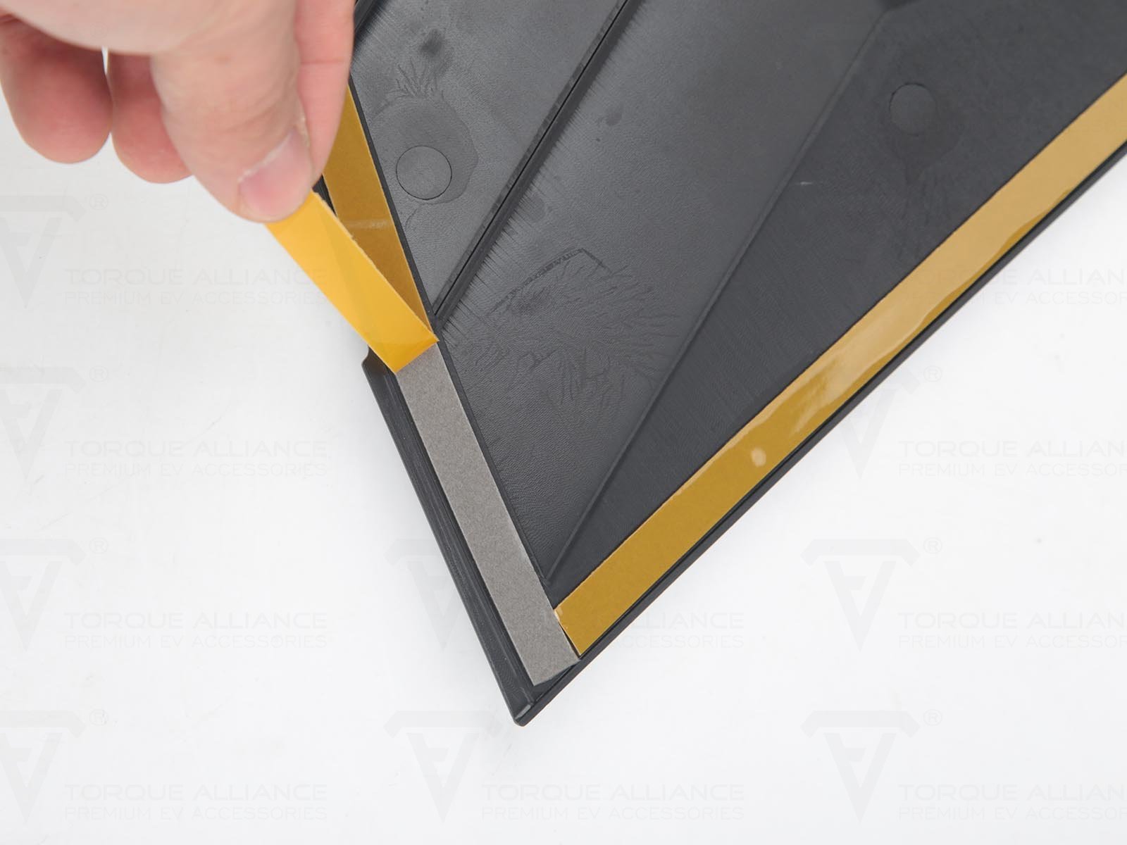 Tesla Model Y: C-pillar Window Cover Trim Set (ABS, 2 pcs) - Torque ...