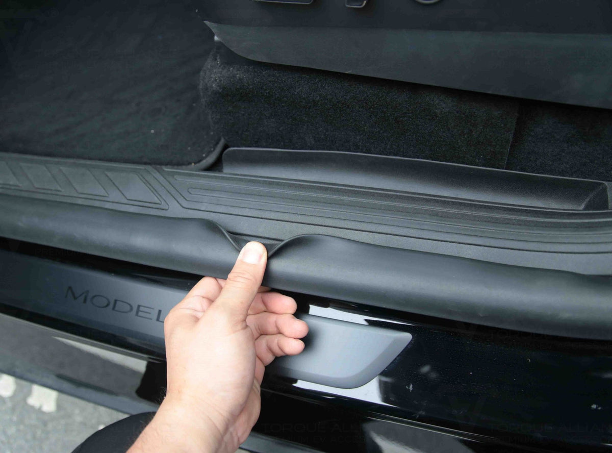 Tesla Model Y: Door Sill Protector Set (Premium Recyclable Rubber, 4 p ...